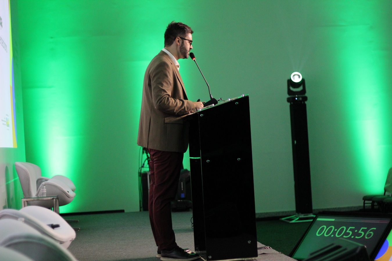 Ministério do Empreendedorismo anuncia condições de crédito ...